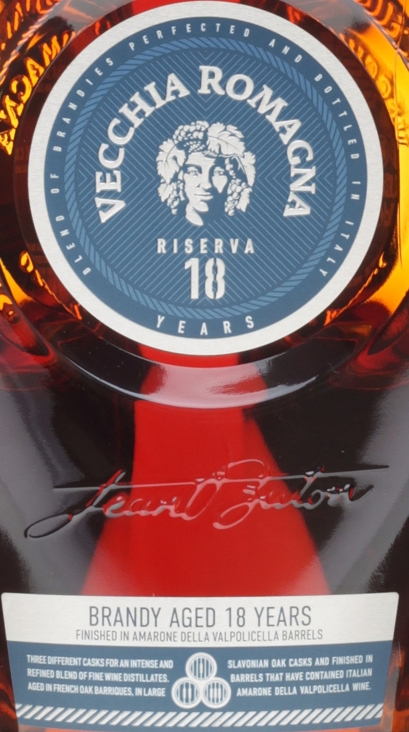 Vecchia Romagna Riserva 18 hier bei uns im Shop