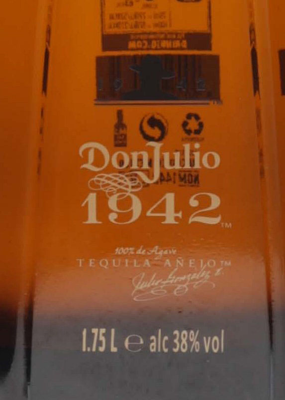 Don Julio 1942 Anejo 1,75 Liter bei uns kaufen.