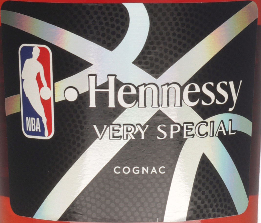 Hennessy VS Cognac NBA Edition bei uns im Shop kaufen.